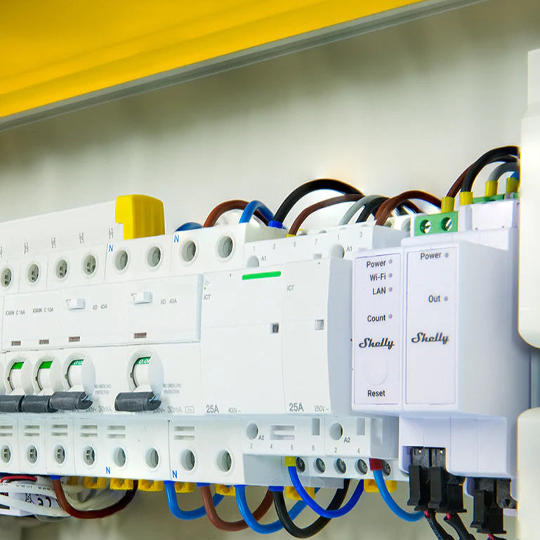 Shelly Pro 3EM | Three-Phase Energy Monitoring & Control – BLUi ...